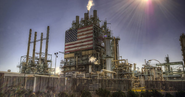 ОПЕК предвиђа банкротство шкриљчаних компанија САД